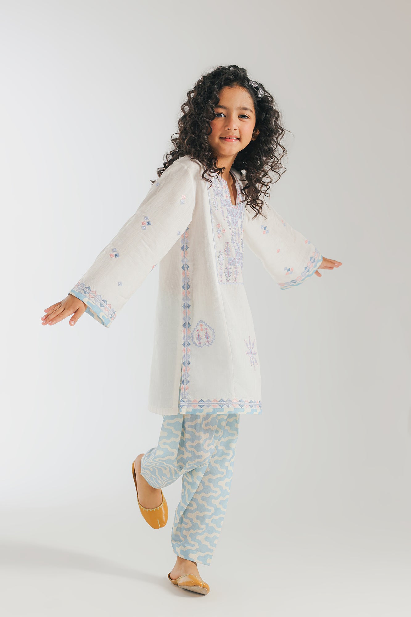 ETHNC KIDS - SUMMER COLLECTION 2025