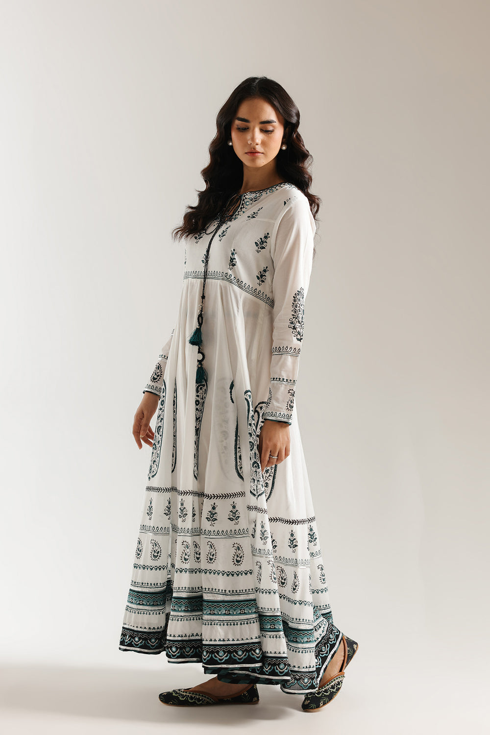 ETHNC WOMEN - SUMMER COLLECTION 2025