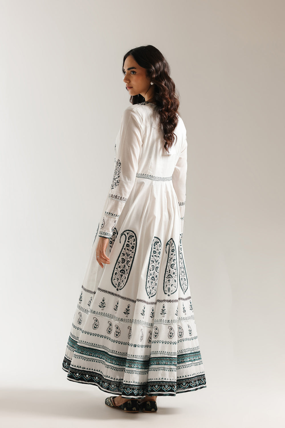 ETHNC WOMEN - SUMMER COLLECTION 2025